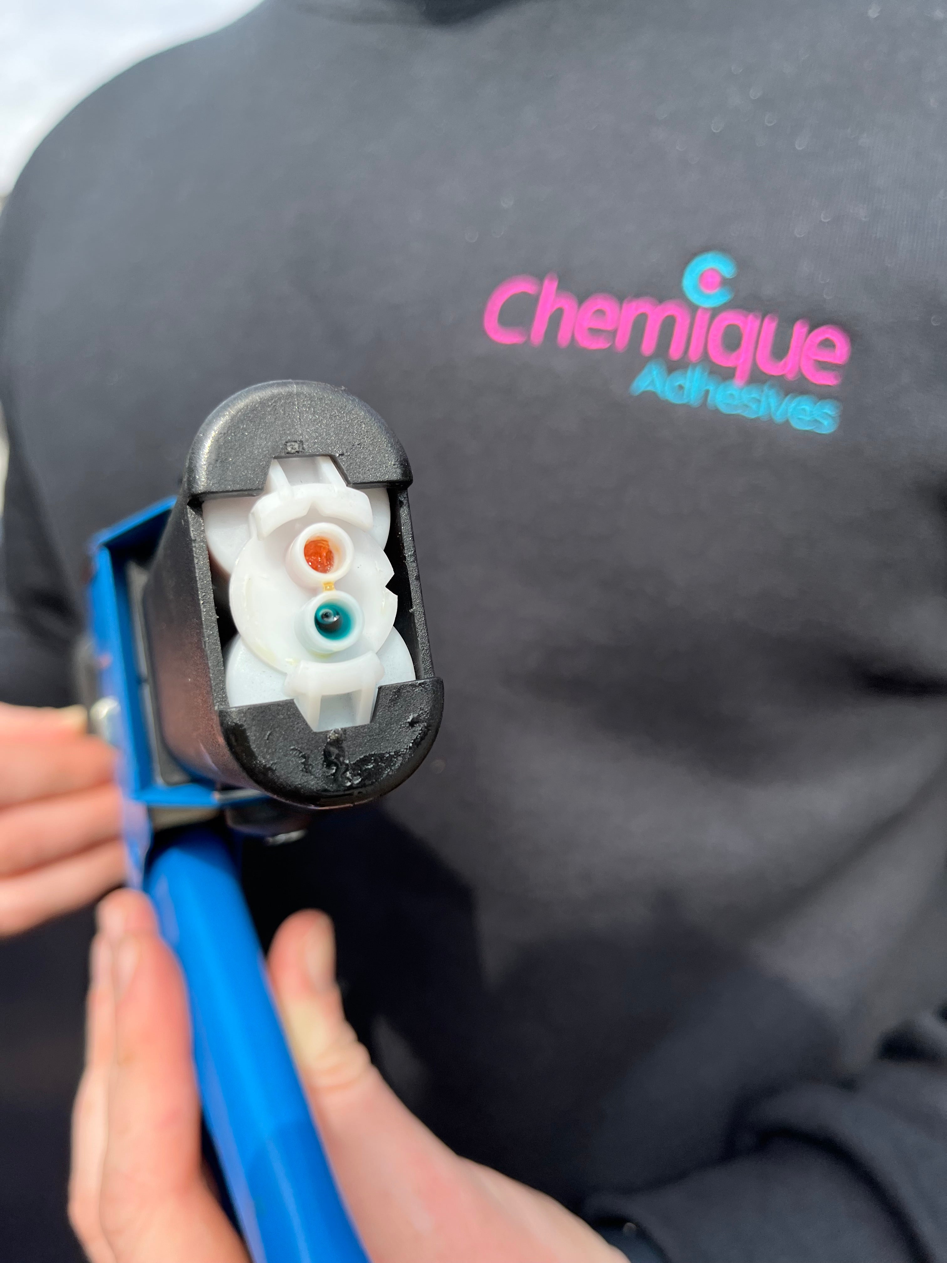 Twin Cartridge Adhesive Application Gun | 1:1 Ratio – Chemique Adhesives